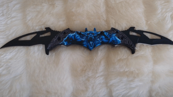 BATMAN BATARANG KNIFE-BLUE – Bama Paracord & More